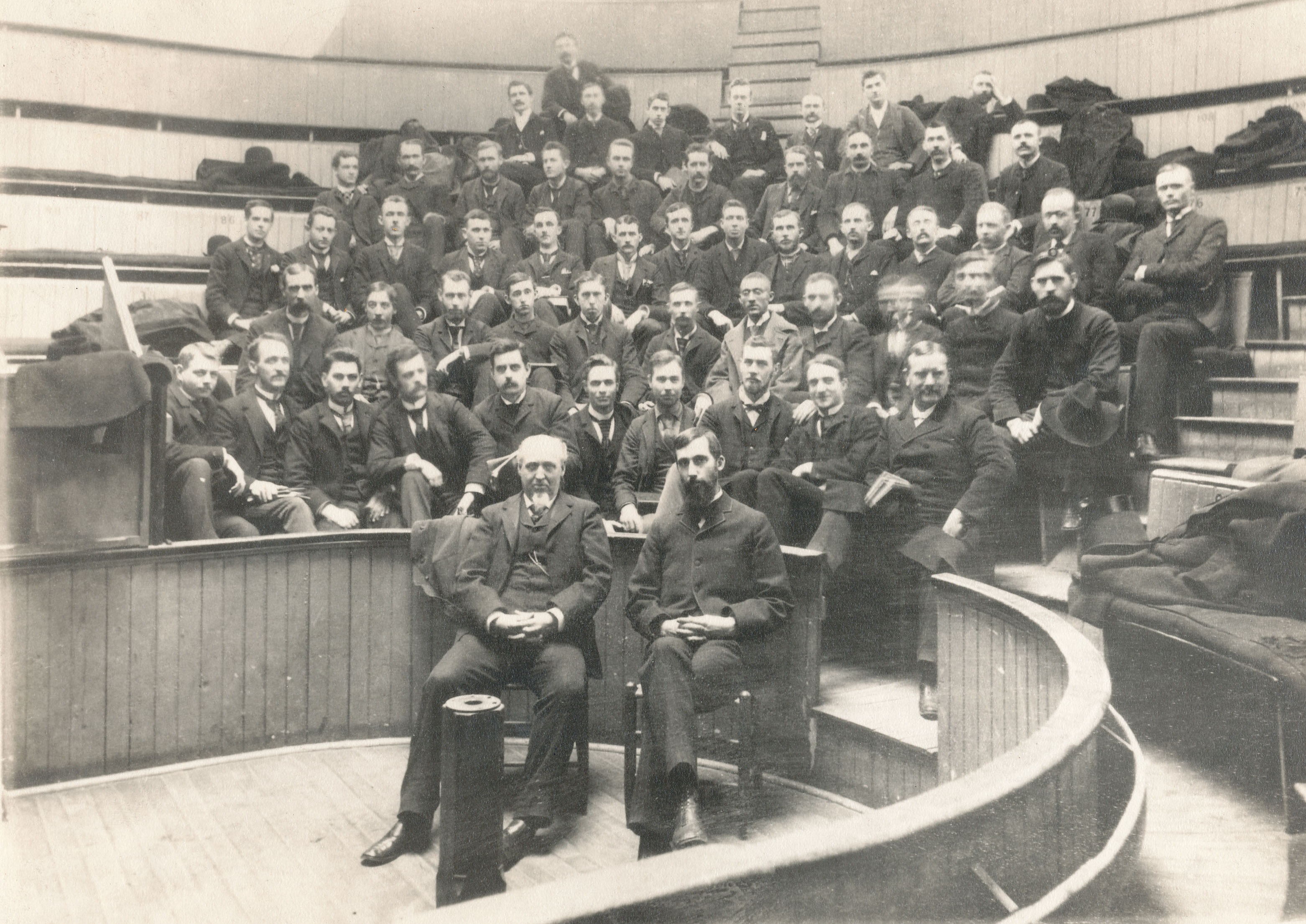 Anatomy class in amphitheater at the Twenty-Sixth Street building